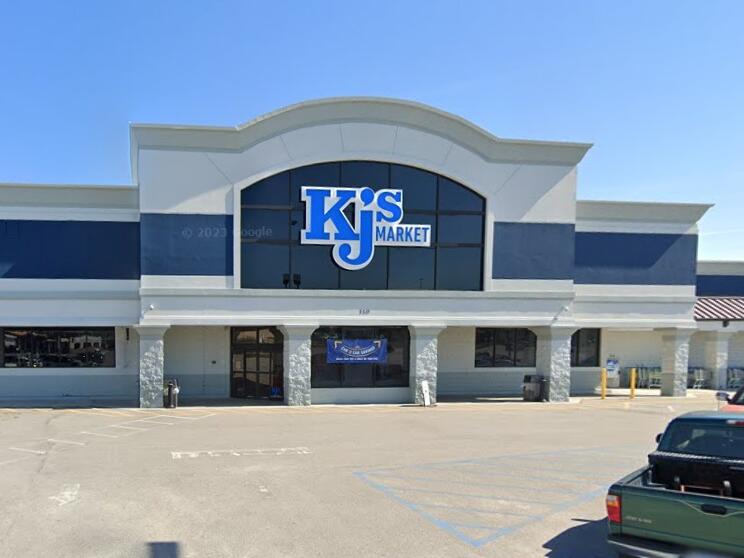 KJ’s Market in Moncks Corner to Close