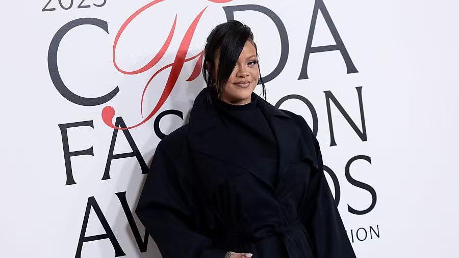 Rihanna Plans Work With Alchemist and Knxwledge for New Album - NewsBreak