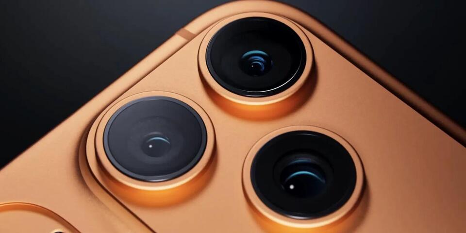 ACSI: Samsung edges out Apple in cell phone satisfaction, while Apple ...