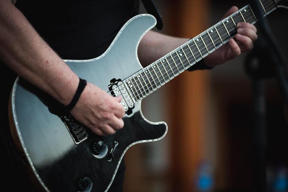 Popular hard rock band reuniting for first tour in 30 years - NewsBreak