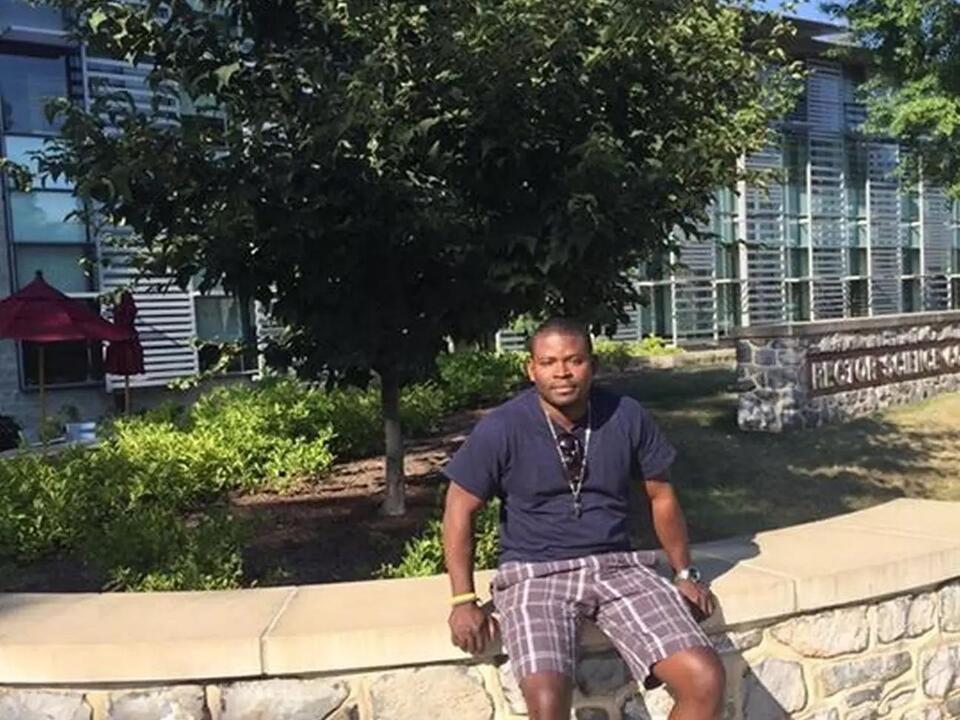 Man undergoes brutally painful height lengthening surgery to grow five ...