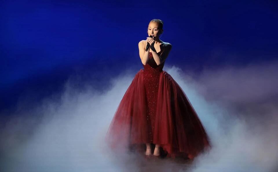 Ariana Grande calls out President Trump by reposting IG story against ...