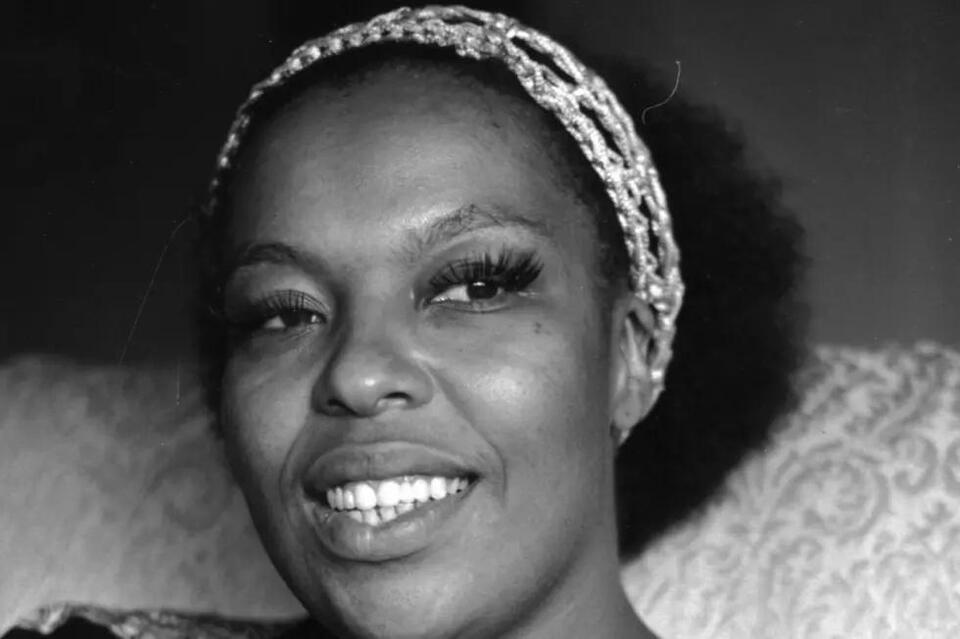 Grammy-Winning Singer Roberta Flack Has Died - NewsBreak