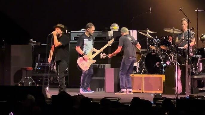 Pearl Jam Fuel Rumors Of Two New Drummers - NewsBreak
