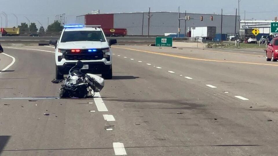 Wreck between motorcycle, SUV causes traffic diversion near Lakeside ...
