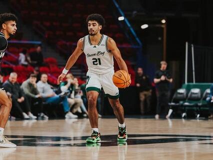 Green Bay transfer Noah Reynolds commits to TCU