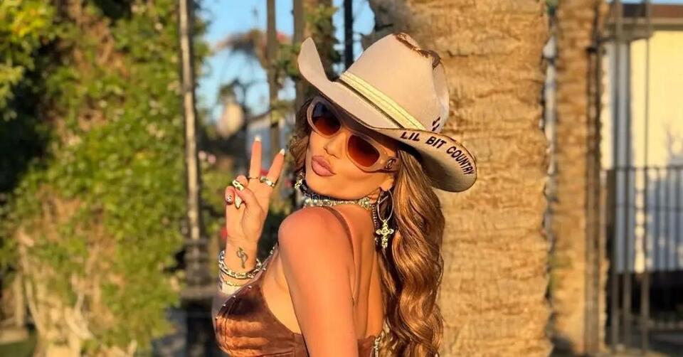 Chanel West Coast Admits Getting Liposuction Has Been a 'Treacherous ...