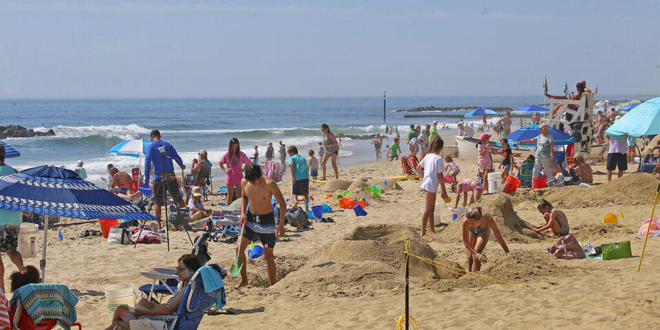 How to have a healthy beach day - NewsBreak