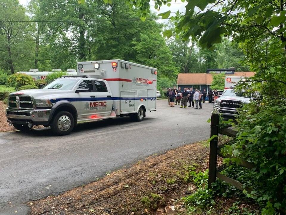 Multiple people hurt as 2-story deck collapses in west Charlotte Multiple people hurt as 2-story deck collapses in west Charlotte