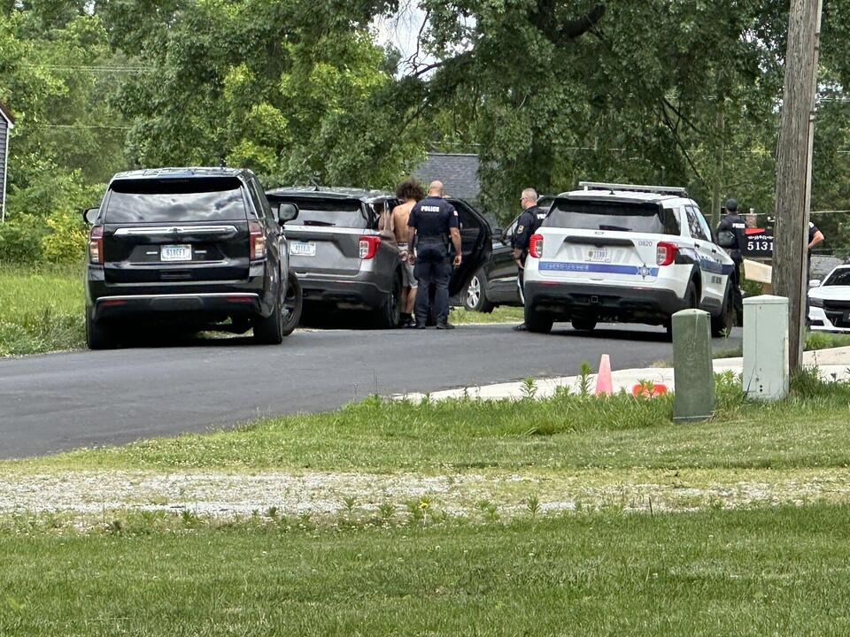 Police arrest attempted murder suspect after Kyle Road standoff Police arrest attempted murder suspect after Kyle Road standoff
