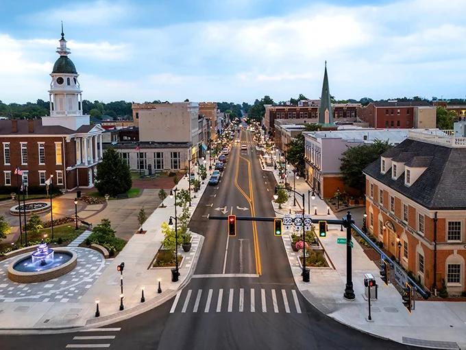 8 Slow-Paced Towns In Kentucky Where Life Is Cheaper And Way Less ...