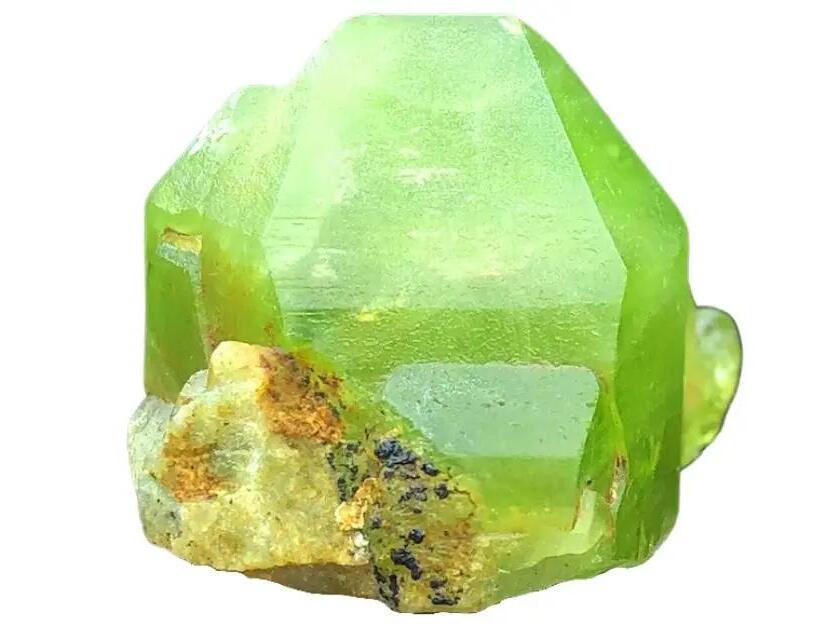 The Common And Valuable Rocks, Minerals, and Gems of Hawaii You Should Know