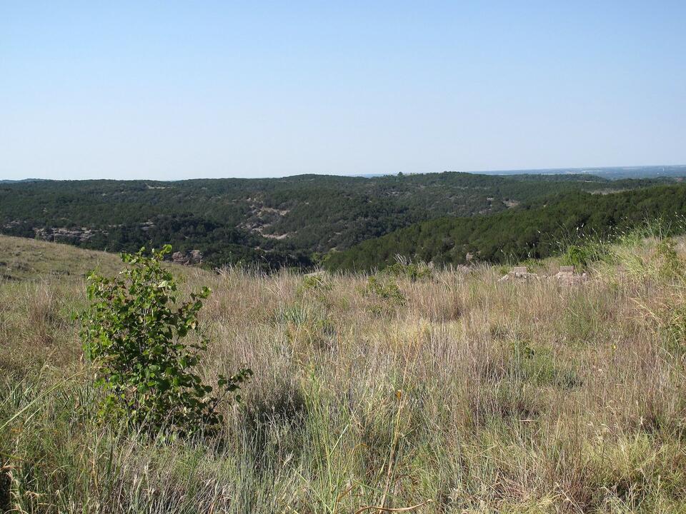 10 Secluded Neighborhoods Share a Reverence for the Land in the Folded ...