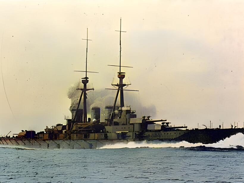 The Unforgettable Sinking of Japan's "Divine Thunder" by an American ...