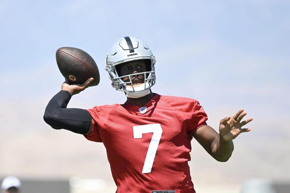 Raiders QB Depth Chart: Who Are Las Vegas’ Quarterbacks Behind ...