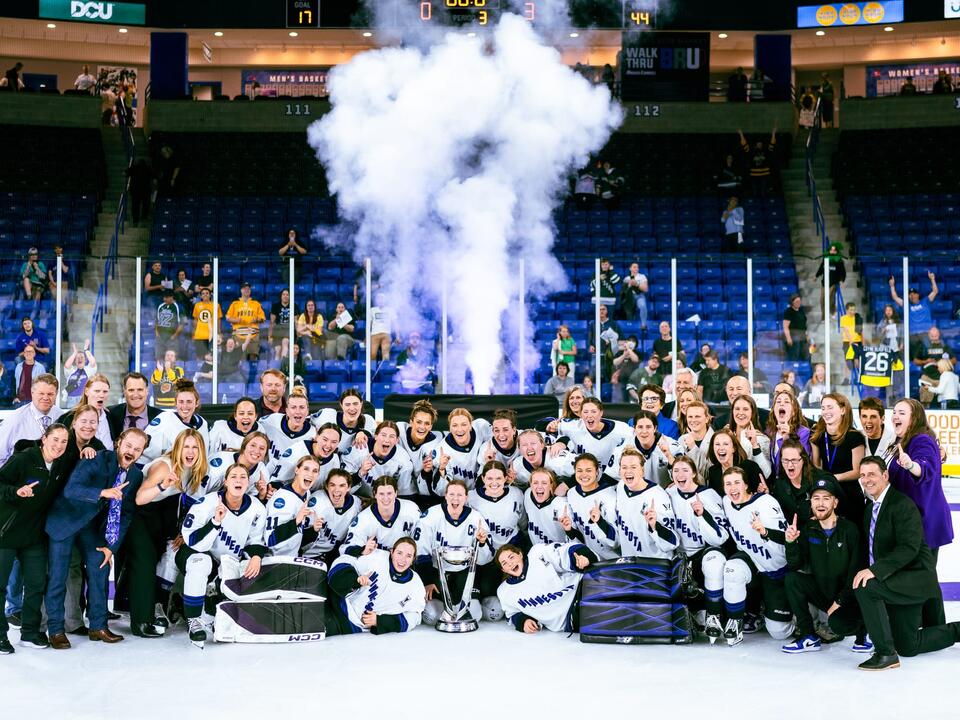 Natalie Darwitz, Krissy Wendell-Pohl Inducted Into Hockey Hall of Fame