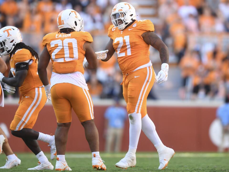 National media outlet ranks the best defensive lines in college ...