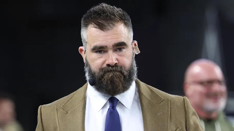 Jason Kelce Speaks Out For Eagles OC Kevin Patullo - NewsBreak