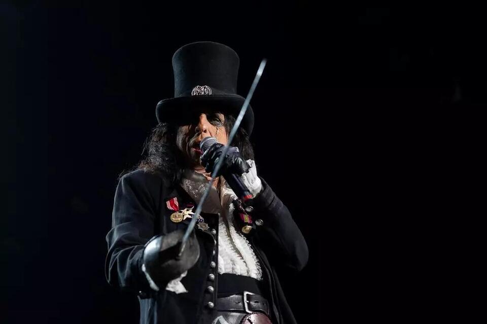 Alice Cooper Announces Spring and Summer 2025 Tour Dates - NewsBreak