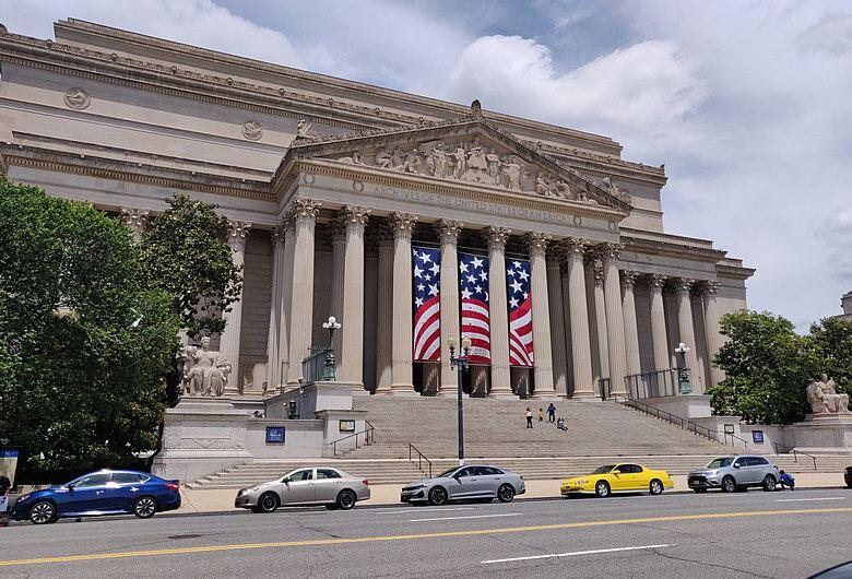 Staffers accuse National Archives of whitewashing U.S. history - NewsBreak
