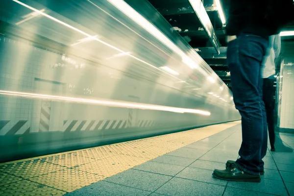 16 Crowd-Beating Tips For NYC Subway - NewsBreak