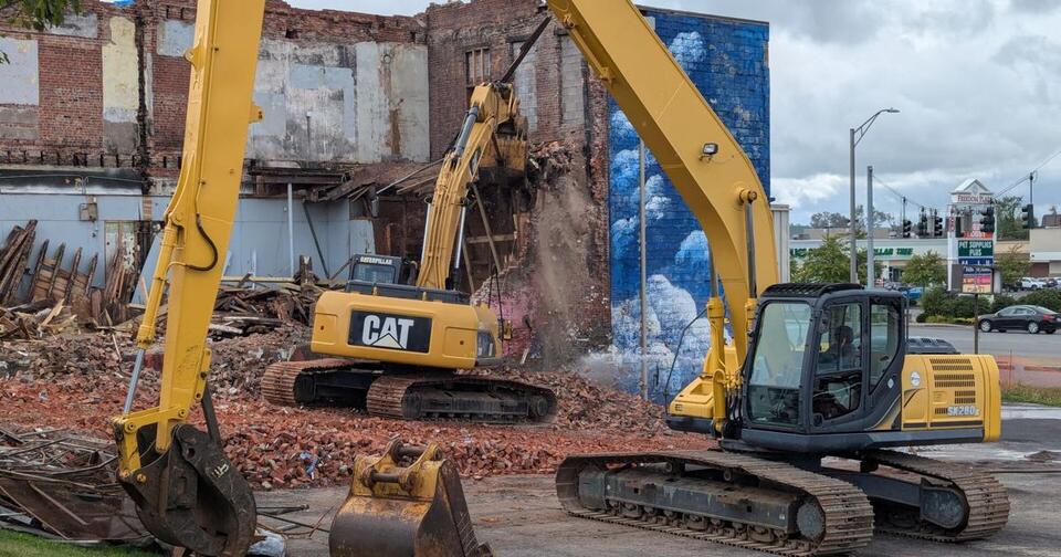 82 buildings sustained 'significant damage' in Rome tornado, city says ...