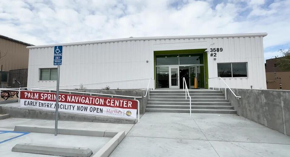 Early Entry Facility opens at the Palm Springs Homeless Navigation ...