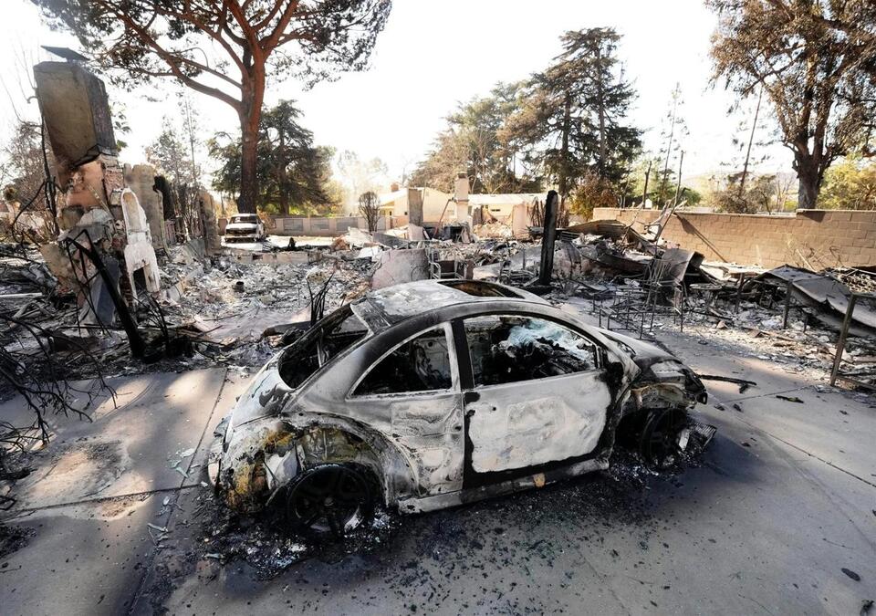 California wildfire victims still waiting as questions mount over ...