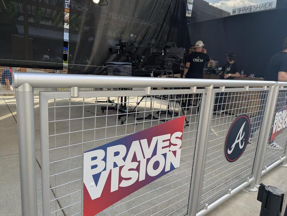 BravesVision’s launch features Truist Park’s new multicolored LED ...