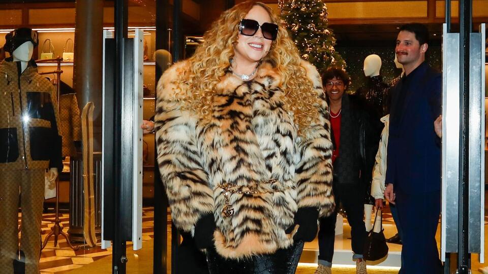 Mariah Carey in Animal-Print Fur Coat & Boots Is an Aspen Favorite ...