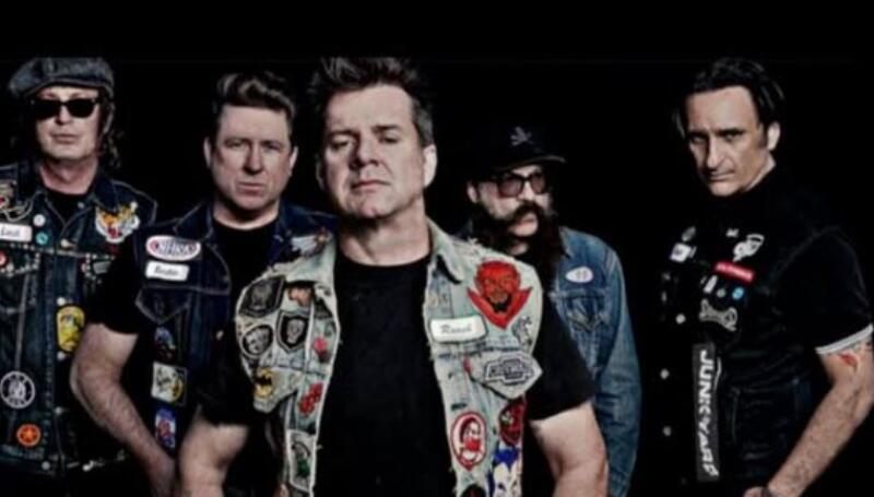 David Roach, Rock Band Frontman Gets Devastating Diagnosis - NewsBreak