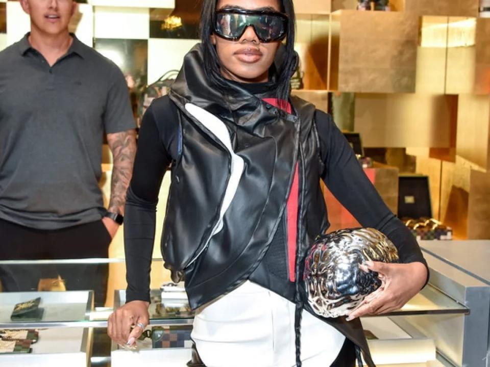 WATCH: Understanding The Digital Detox From Head Creator Donye Taylor