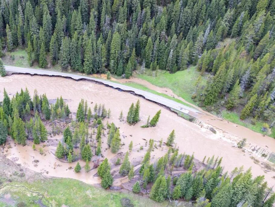 Yellowstone, Grand Teton projects target flood-damaged highway, busy trailhead