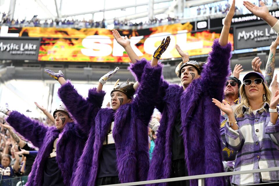 Why Did Texas Senate Ads Show Up During Sundays Vikings Game Newsbreak 2763