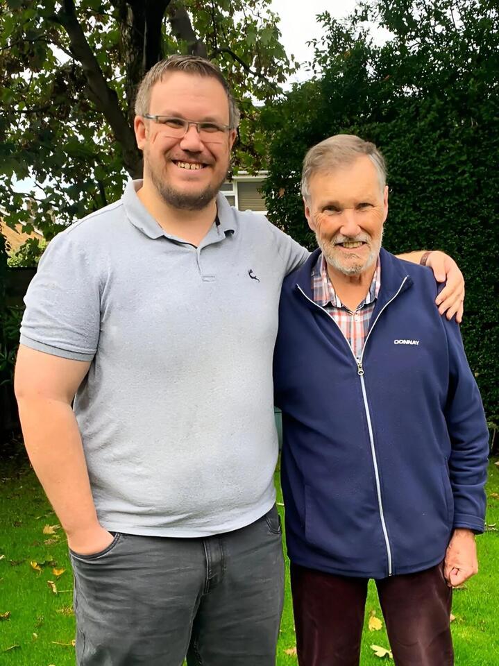 Son saves dad’s life after performing CPR during cardiac arrest - NewsBreak