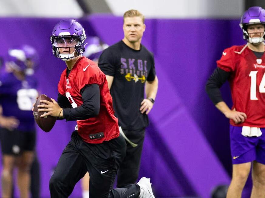 Vikings Will Reportedly Sit JJ McCarthy Until He Takes QB1 from Sam Darnold Organically