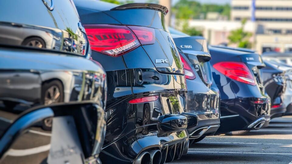 New Trump-era tariffs could drive average car prices closer to $50K ...