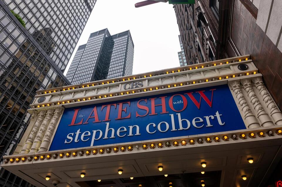 Editorial: Steven Colbert roasted bosses, took risks. Bravo - NewsBreak