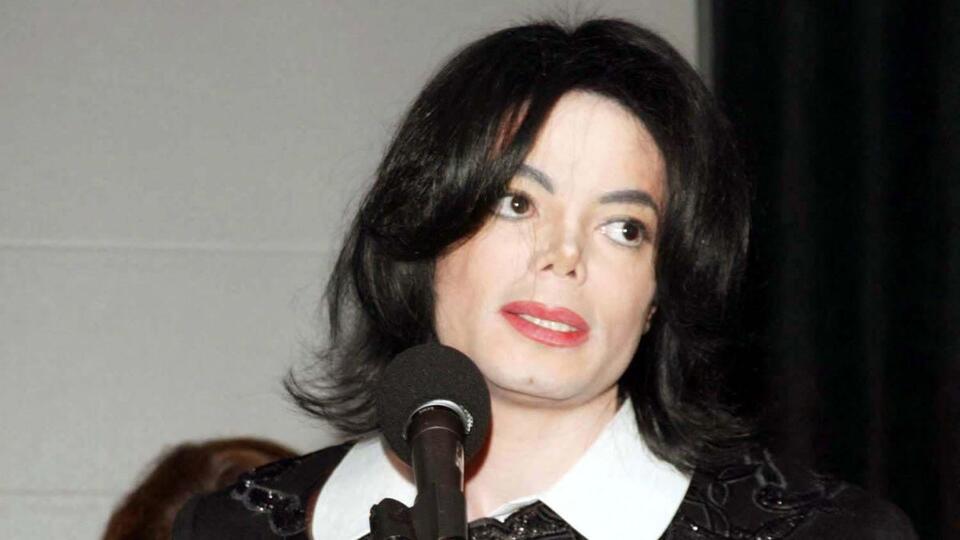 Michael Jackson would down two bottles of cough syrup each night to ...