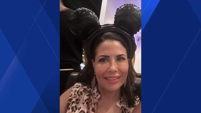 Family and friends seek answers after North Naples woman found dead in ...