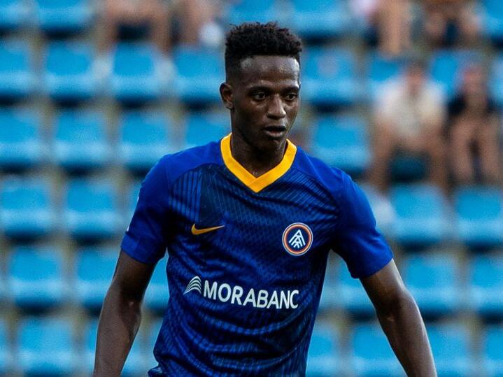 Liverpool defender has 'agreement' to leave as 'transfer nears' after ...