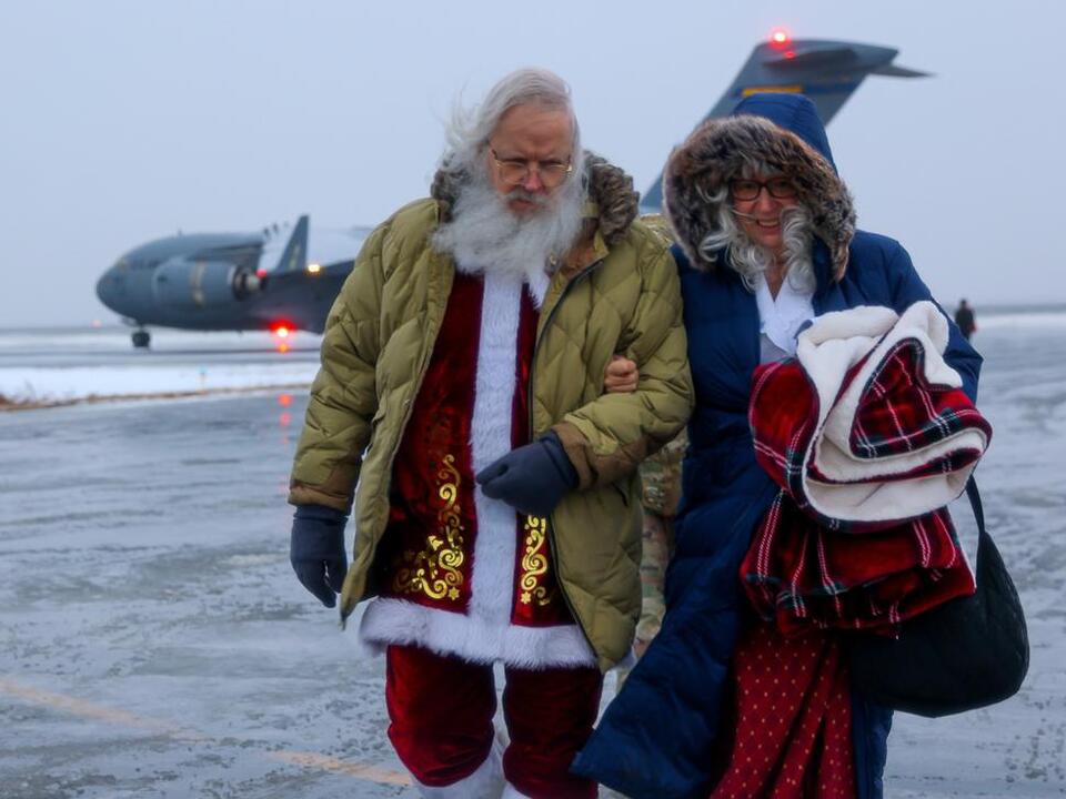 Santa choppers into the Yukon with National Guard assistance