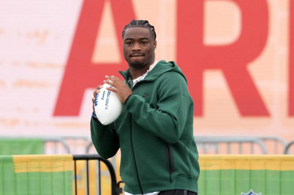 Seahawks’ Jalen Milroe Follows Jayden Daniels’ Blueprint for Rookie ...