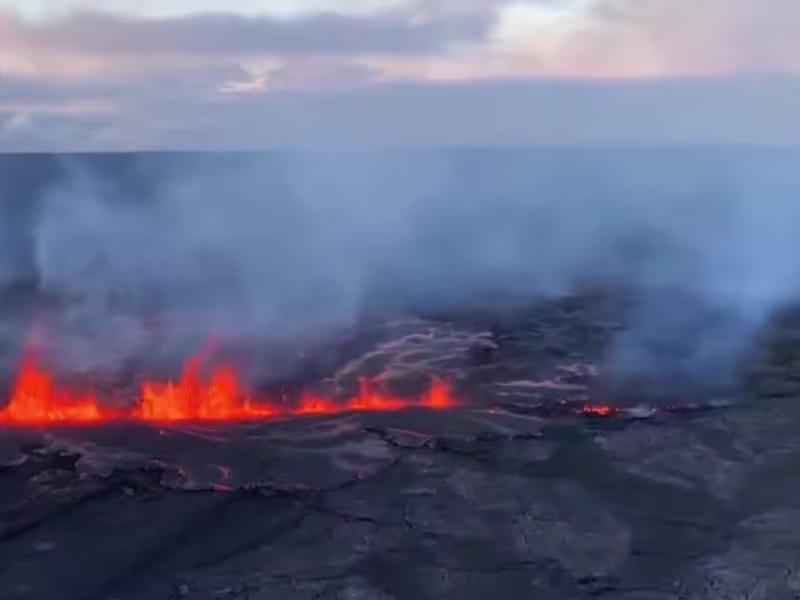 USGS lowers Kilauea alert level hours after ‘sneaky’ eruption begins ...