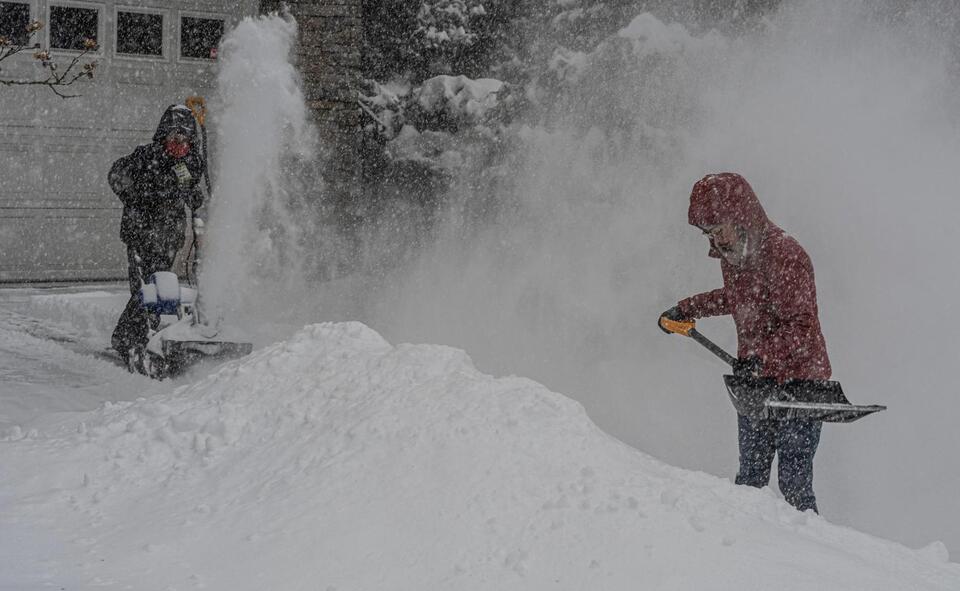 Deadly winter storm to be followed by widespread extreme cold: Updates ...