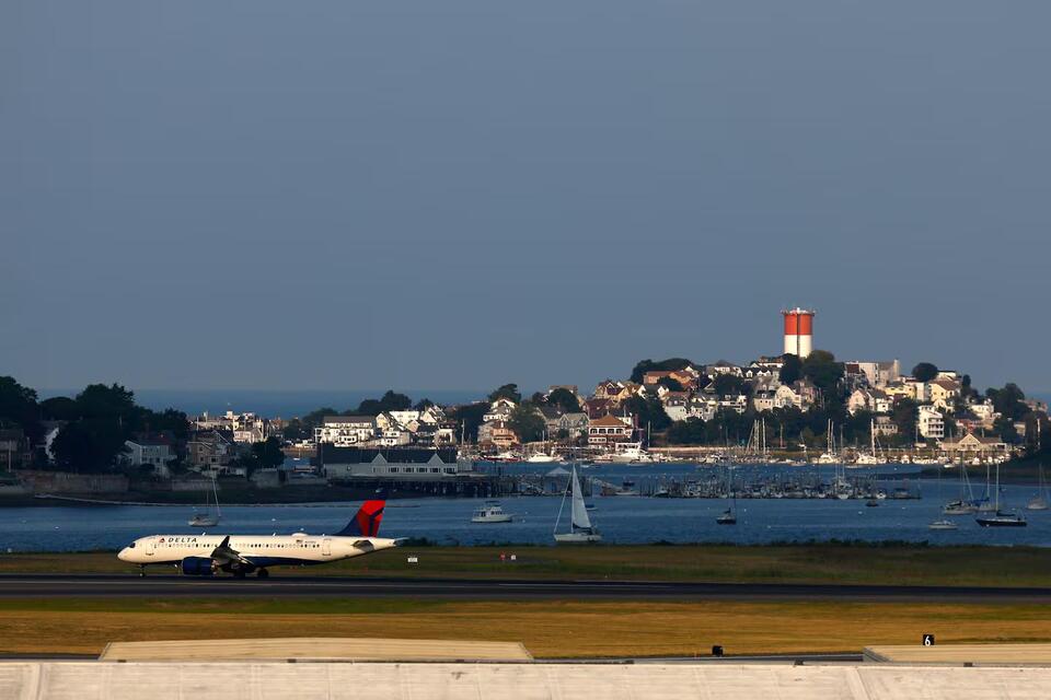 FAA announces 10 percent flight capacity reduction at 40 airports. What ...