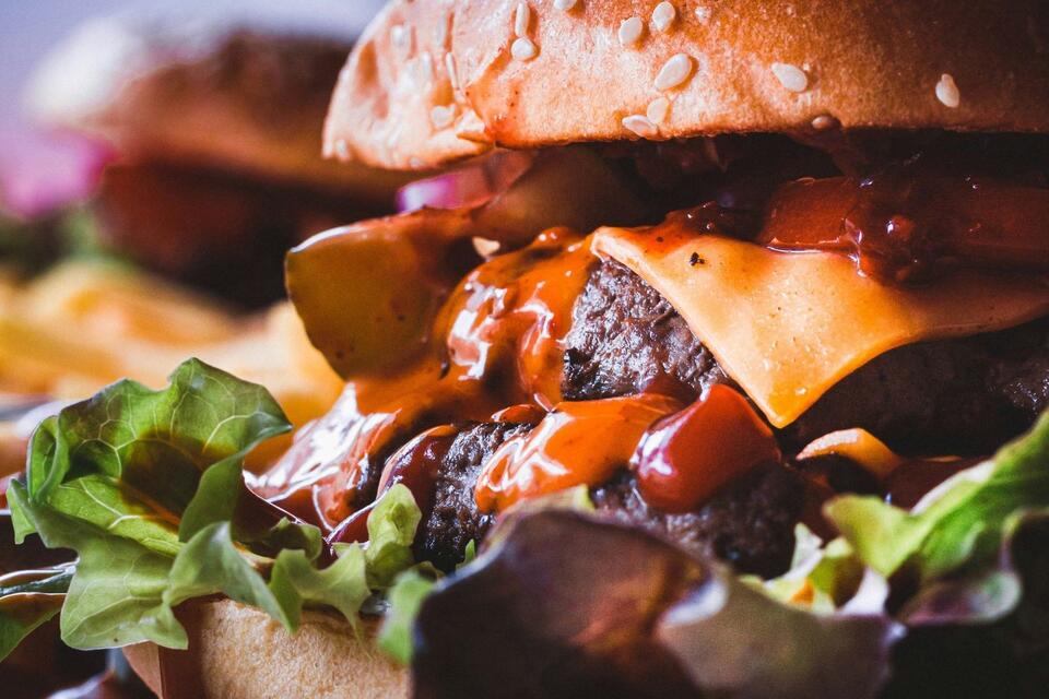 Have Burger Prices At Fast Food Gone Too High For You? - NewsBreak