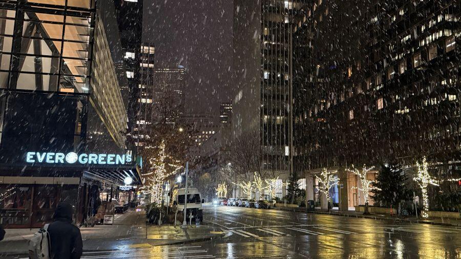 Cliff Mass makes snow prediction for the Seattle area - NewsBreak