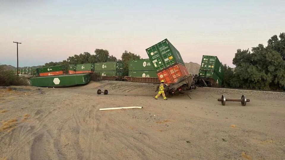 Latest on the train derailment in Yuma - NewsBreak