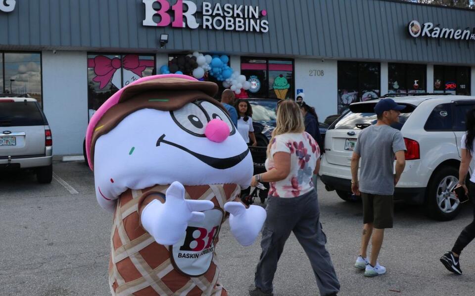 Scoops, Spins and Smiles Mark Baskin-Robbins Ocala’s Grand Opening ...